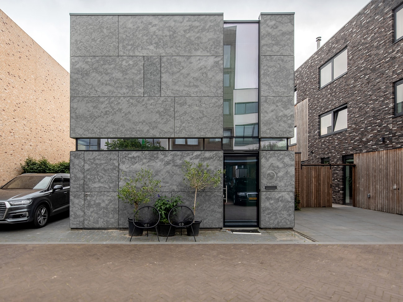 Bijzondere gevel bij woning aan de Waterkant Amsterdam