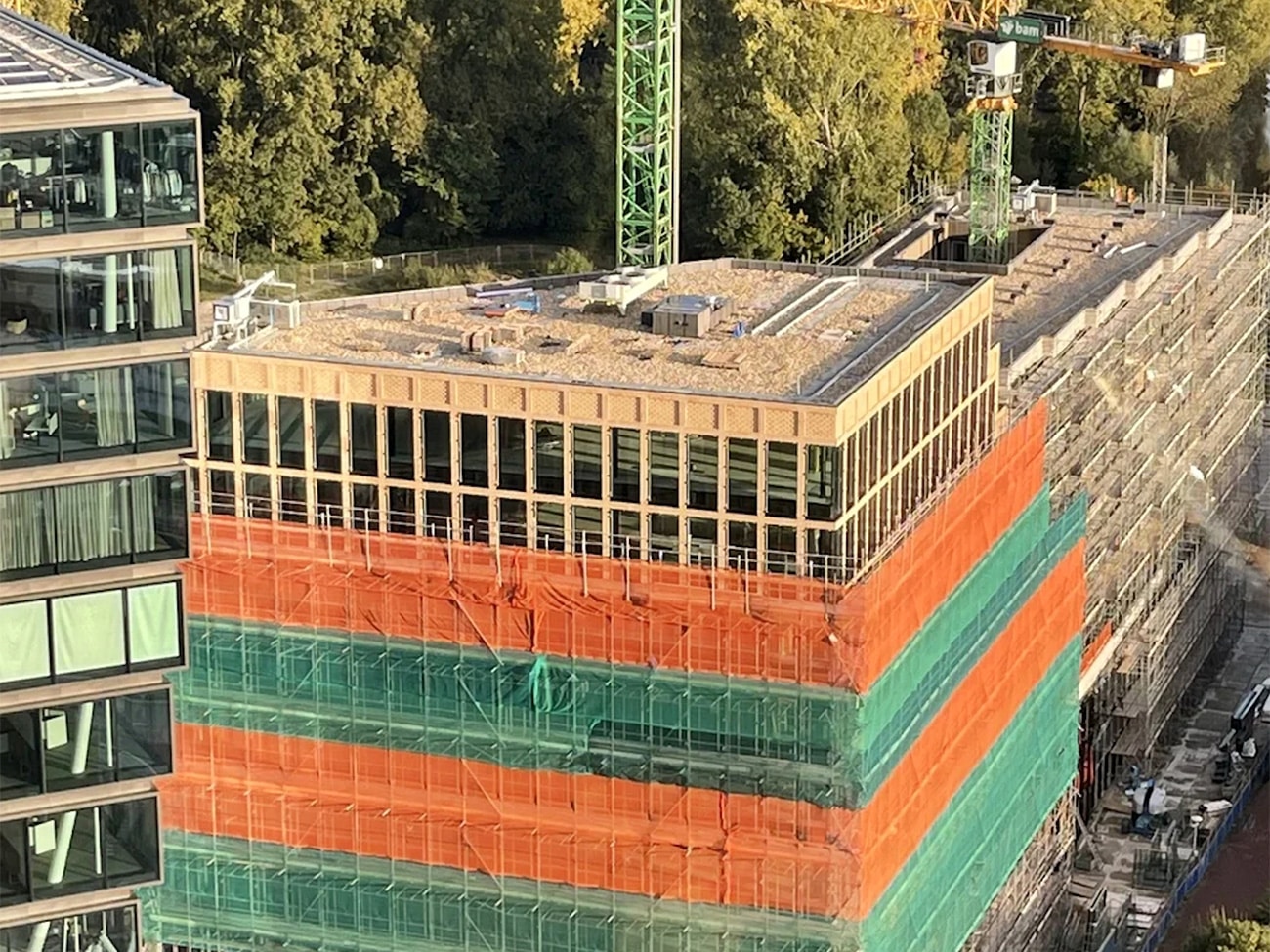 625.000 steenstrips voor Crossover Amsterdam
